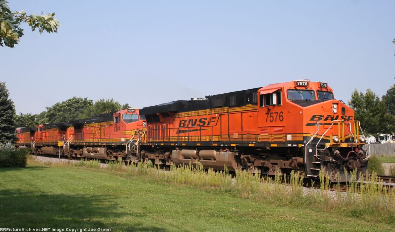 BNSF 7576